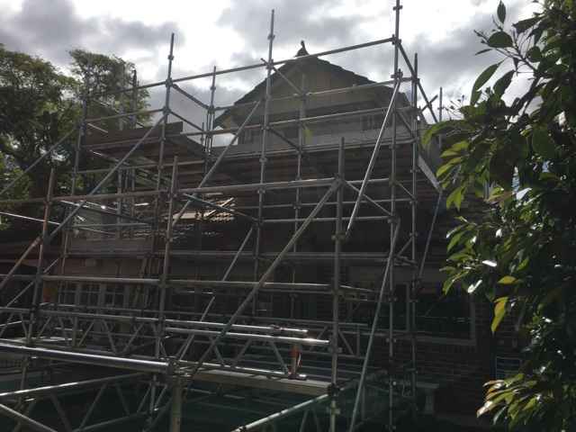 Sydney Scaffolding appears to hover over pool | Mr Scaffold 1300 677 223